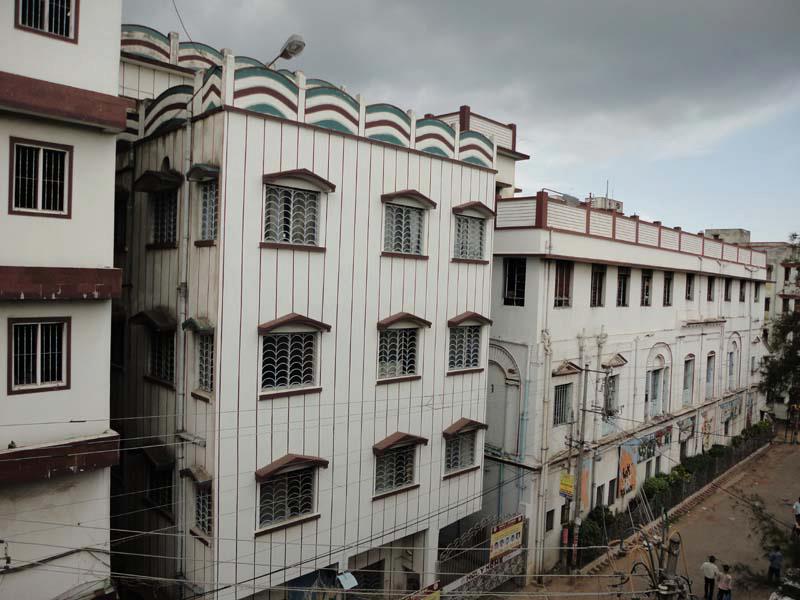 HOLY HOME SERAMPORE